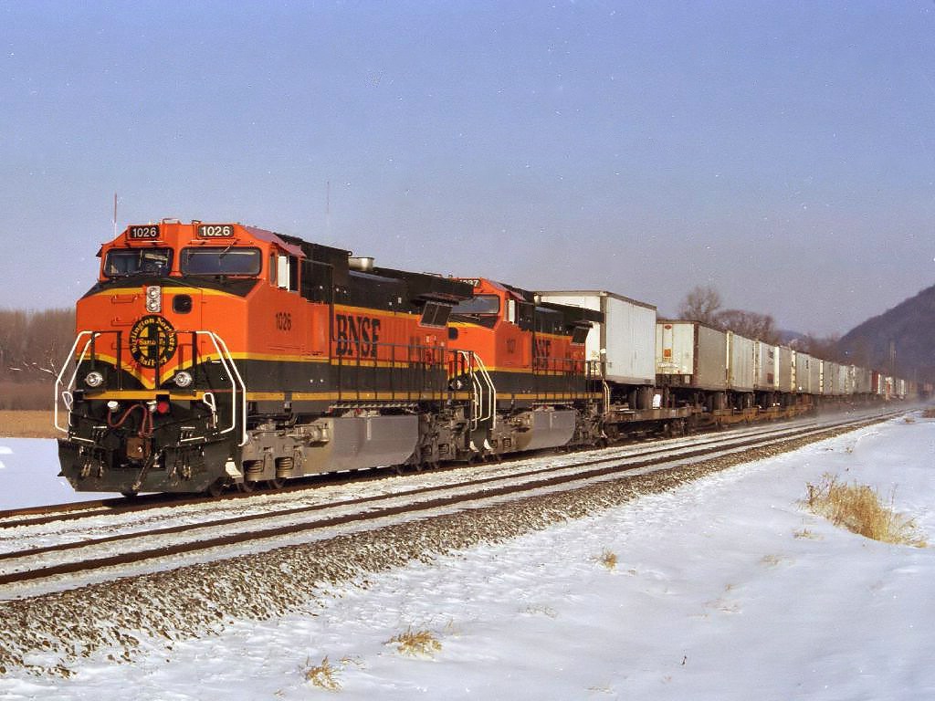 BNSF 1026